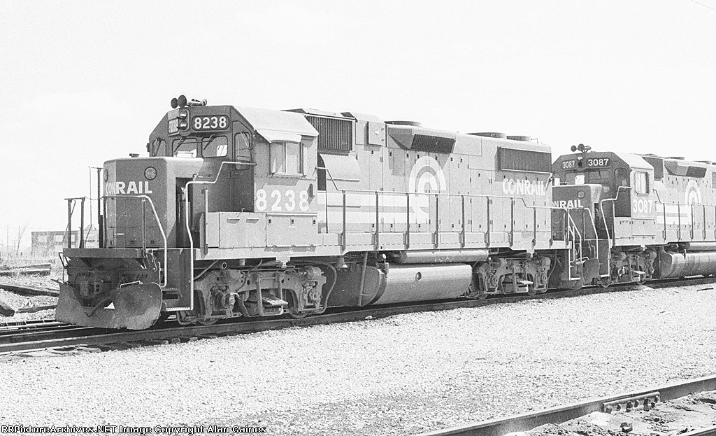 CR GP-38-2 8238